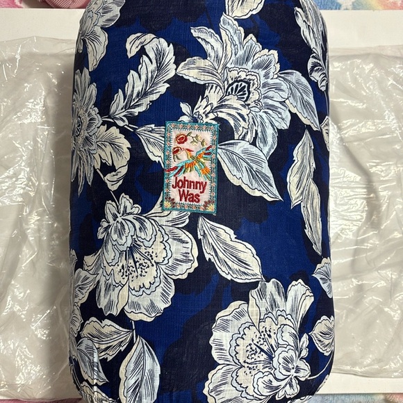 Johnny Was | Bedding | New Johnny Was Linen Blend Floral Reversible ...